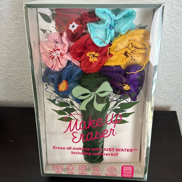 MakeUp Eraser | Skincare | Makeup Eraser Floral Bouquet 8 Piece Set ...